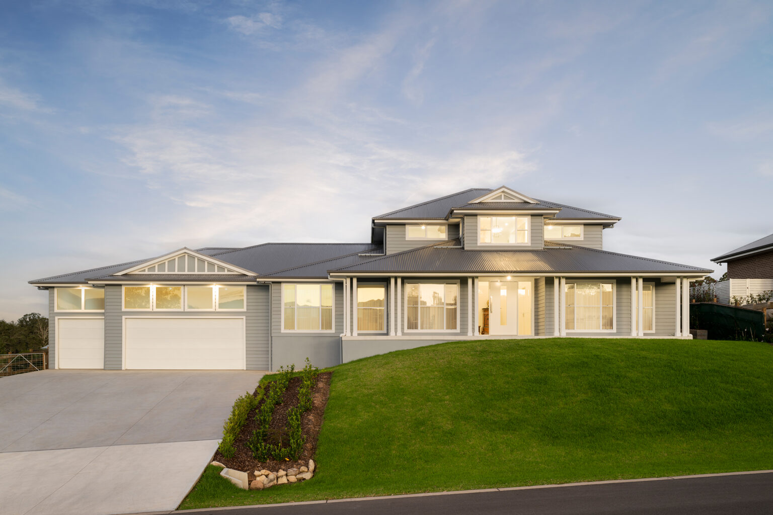 Luxury & Modern Acreage Home Designs & House Plans